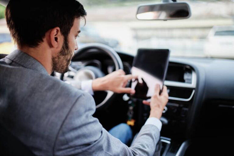 Comment contacter Naveco : Toutes les coordonnées utiles